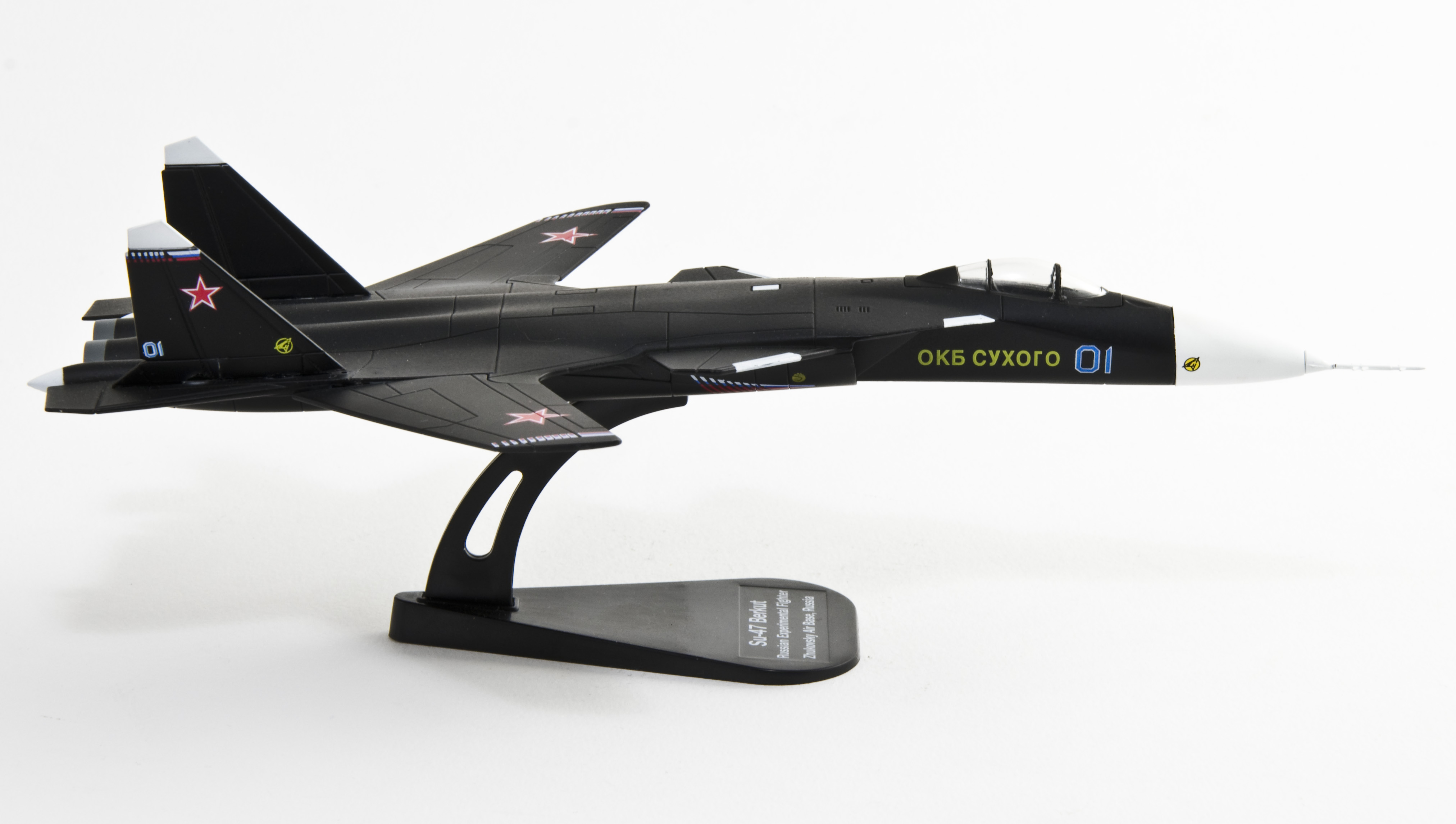 italeri SU 47 berkut russian experimental fighter russia aircraft 1.100 ...